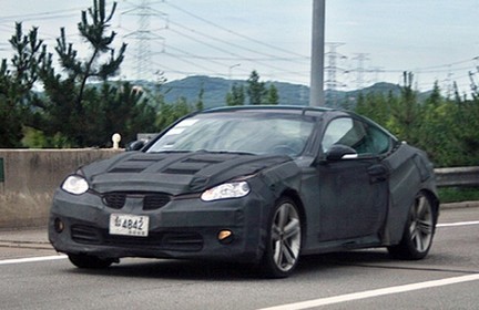 Foto spia: Hyundai coupé con trazione posteriore