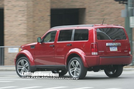 Foto spia: in arrivo una Dodge Nitro SRT-8? - Autoblog