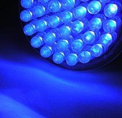 Luci LED blu contro la sonnolenza alla guida - Autoblog