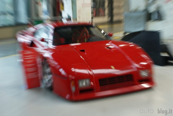 Ferrari, un giorno a Maranello: la Nuova Meccanica e le linee di montaggio