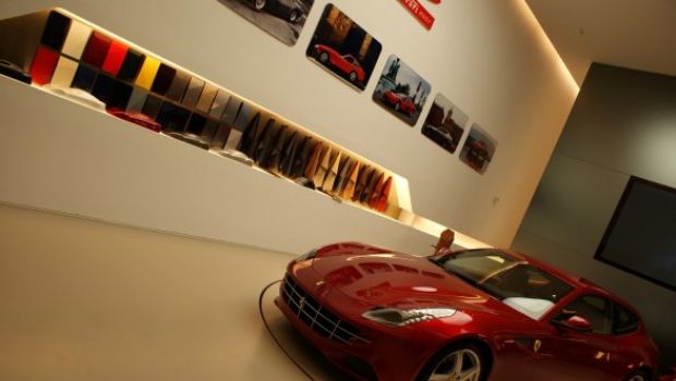 Ferrari, un giorno a Maranello: l'Atelier e lo Showroom per le ...