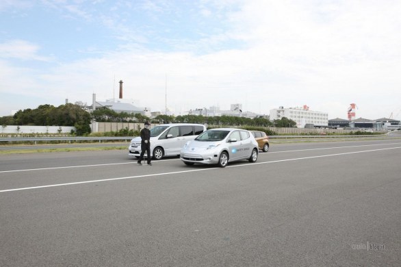 Nissan Autonomous Emergency Steering System - Autoblog