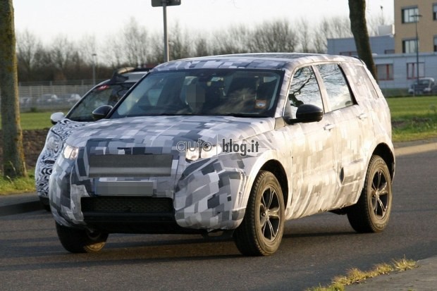 Land Rover L550: foto spia della nuova Freelander - Autoblog