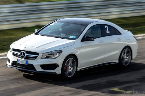 Mercedes CLA: prezzi, foto e caratteristiche