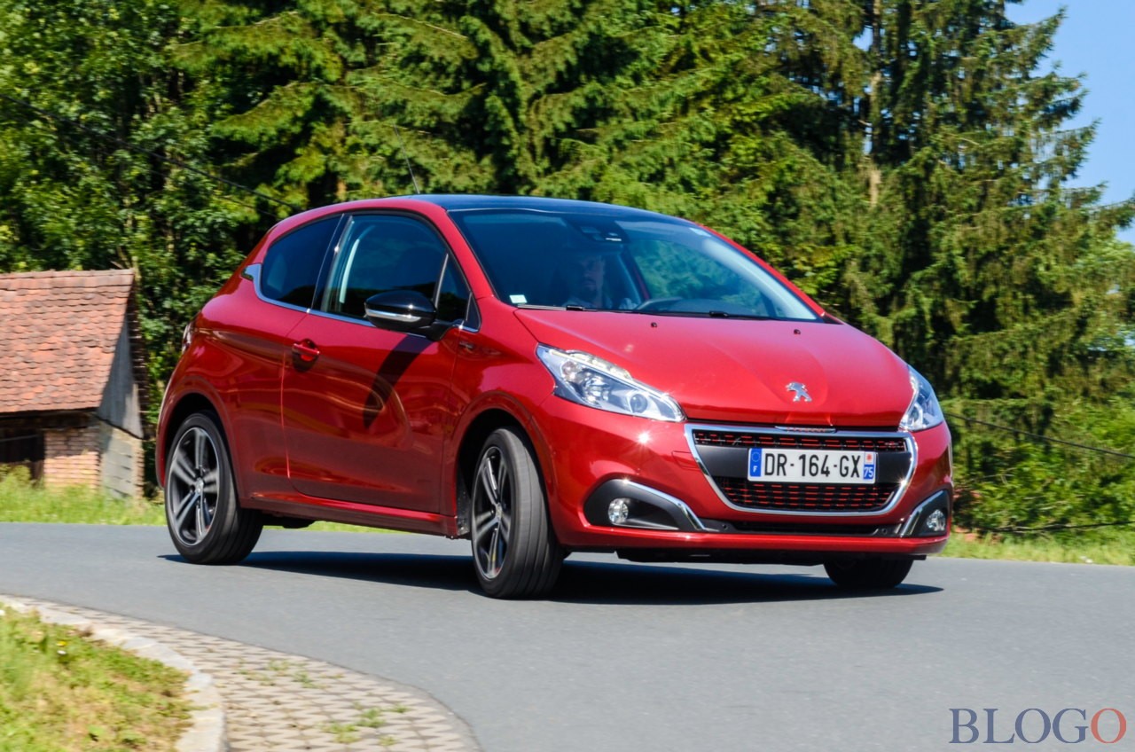 Nuova Peugeot 208: primo contatto su strada - Autoblog