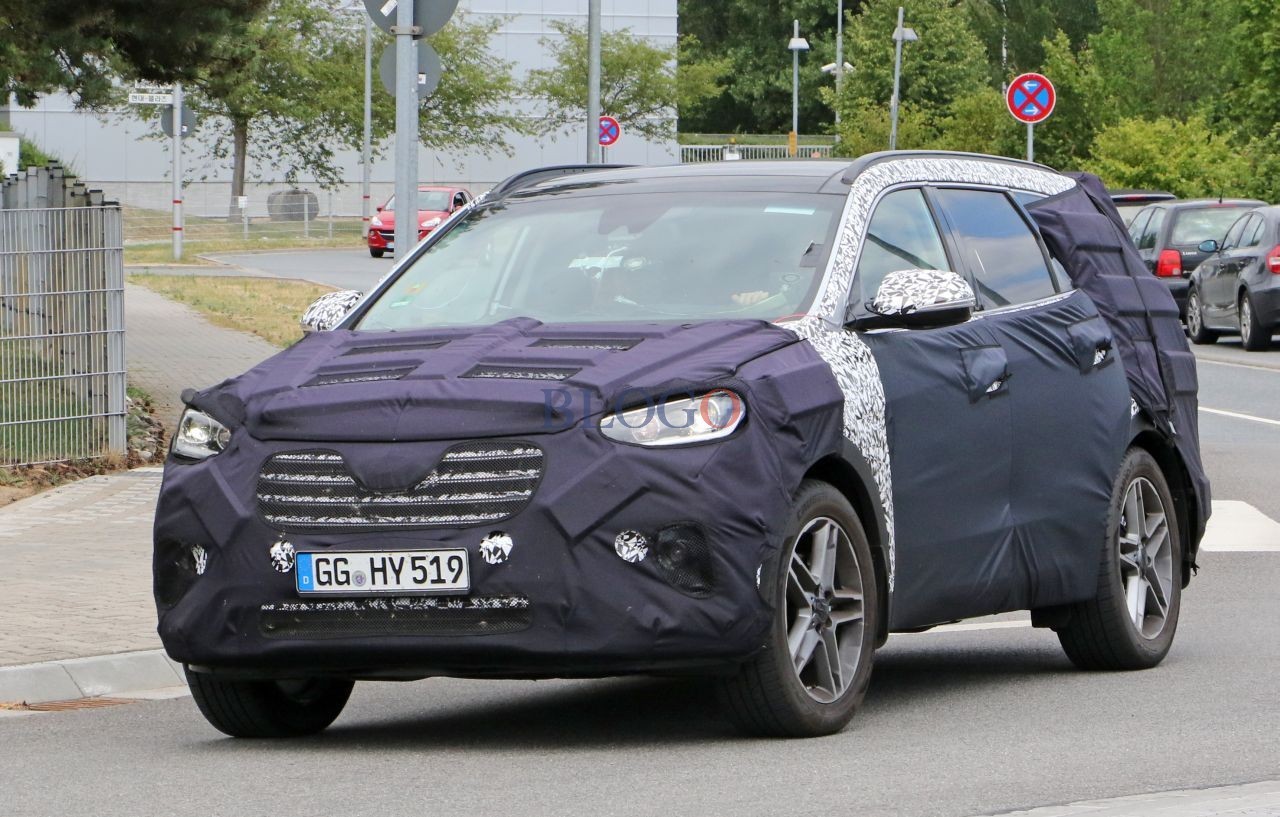 Hyundai Santa Fe: il restyling è su strada