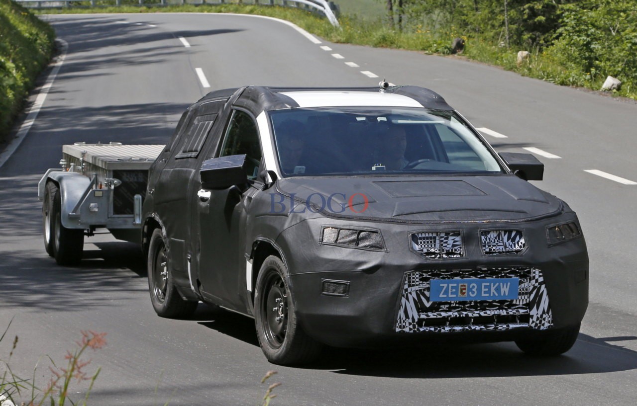 Suv Seat: foto spia su strada - Autoblog