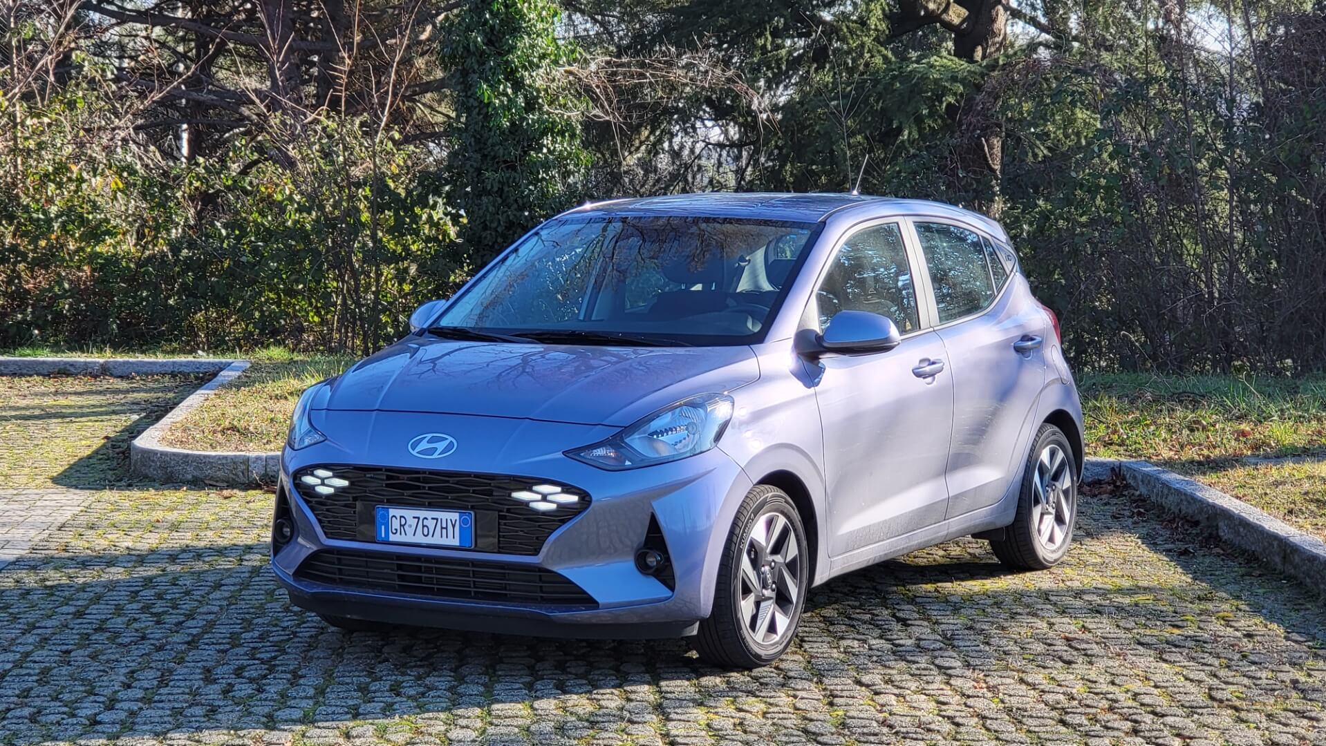 Hyundai i10 2024: piccola citycar, grande anima. Caratteristiche e ...