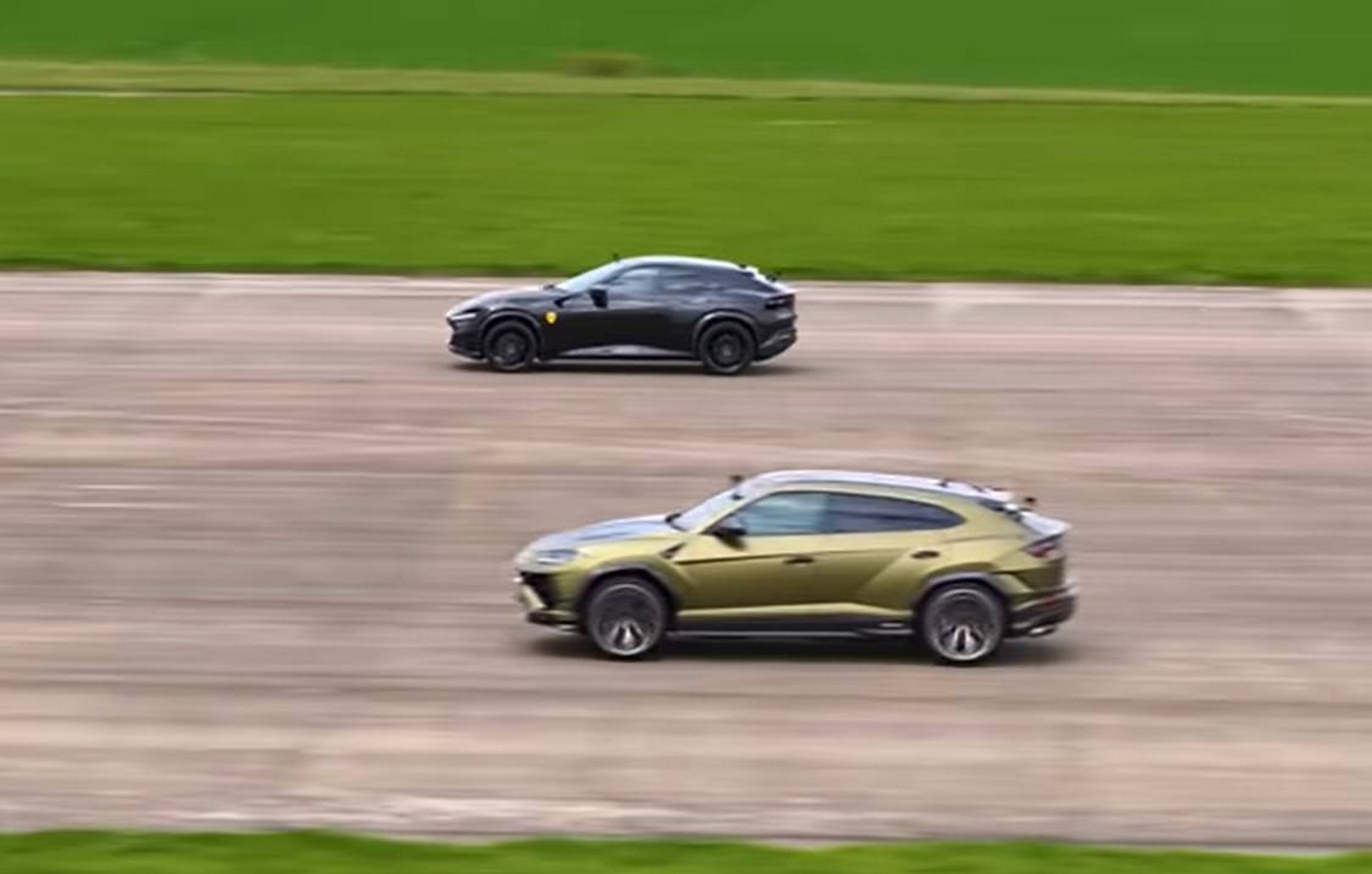 Lamborghini Urus Performante vs Ferrari Purosangue nella drag race ...