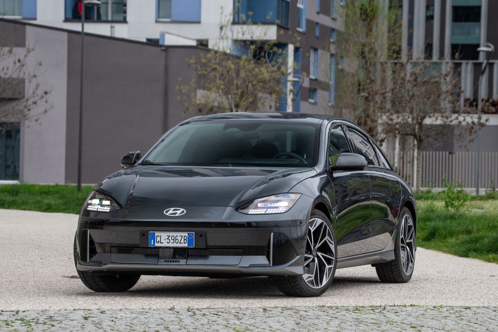 Hyundai Ioniq 6 La Prova Su Strada Della Versione Con Batteria Da 77 4