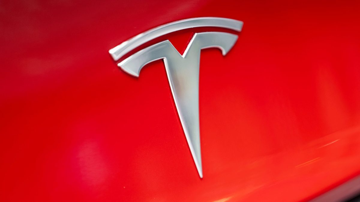 Tesla Model 2, l'obiettivo del lancio è ancora in piedi