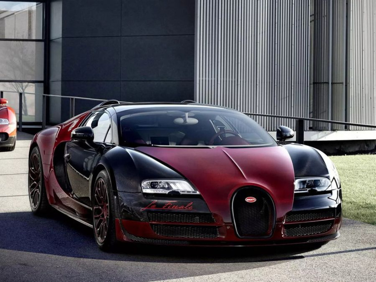 Bugatti celebra i vent'anni della Veyron con una one-off speciale