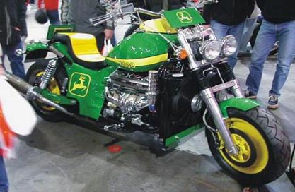 Boss Hoss John Deere - Motoblog