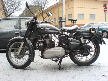 Taurus, moto diesel - Motoblog