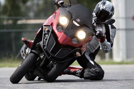 Gilera Fuoco 500, stabile e potente - Motoblog