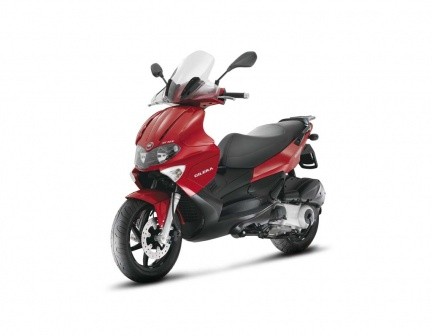 Gilera Runner: 10 anni e non sentirli! - Motoblog