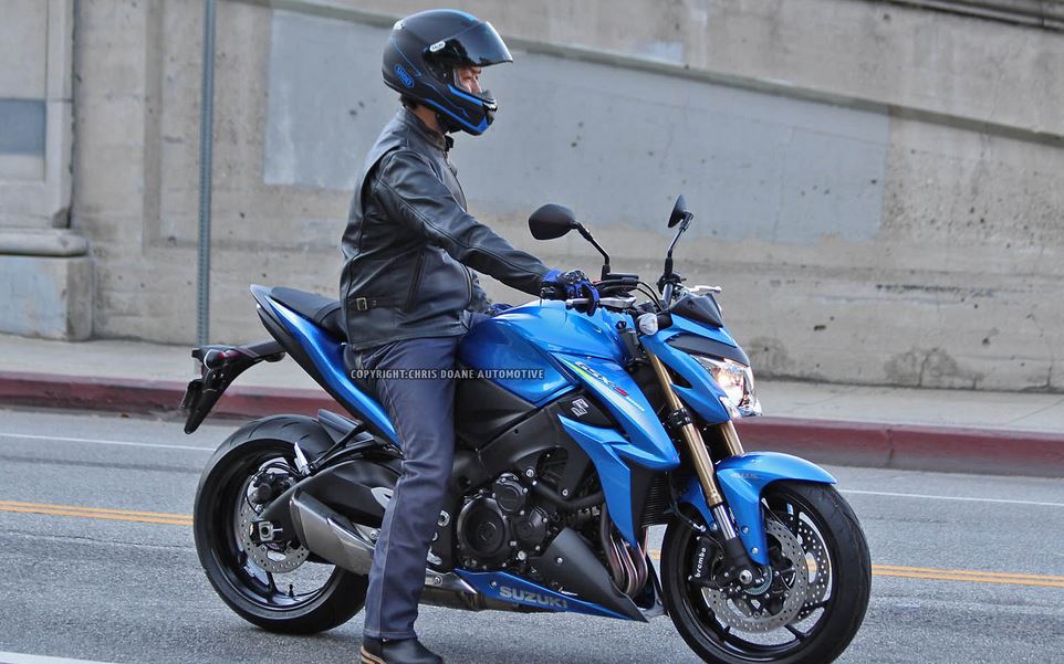 Suzuki GSR1000 2015 - Foto Spia - Motoblog