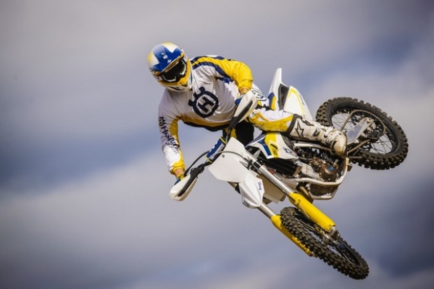Motocross: Husqvarna con Ricci Racing nella stagione 2015 - Motoblog