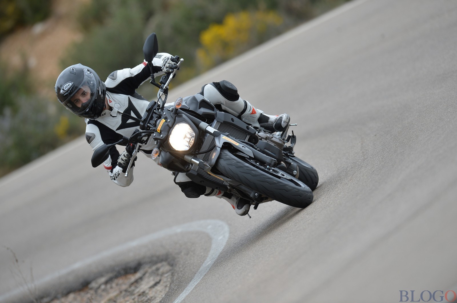 Pirelli Diablo Rosso 3: test su strada e in pista - Motoblog