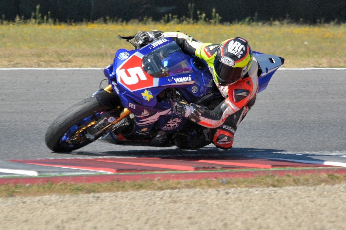 Yamaha R series: al via la stagione 2017 - Motoblog