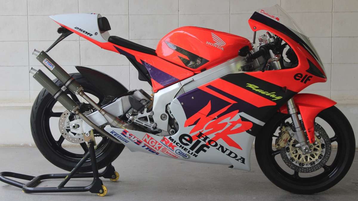 Honda NSR 250R by Tyga: la replica dedicata a Mick Doohan - Motoblog