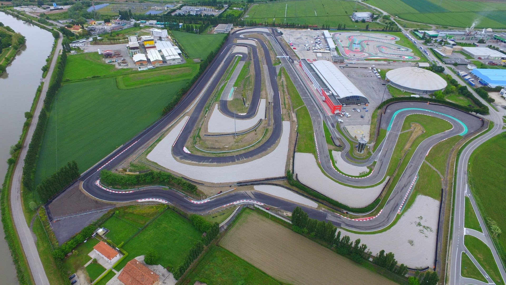 Chiude l'Autodromo di Adria: c'è un buco da 53 milioni di euro - Motoblog