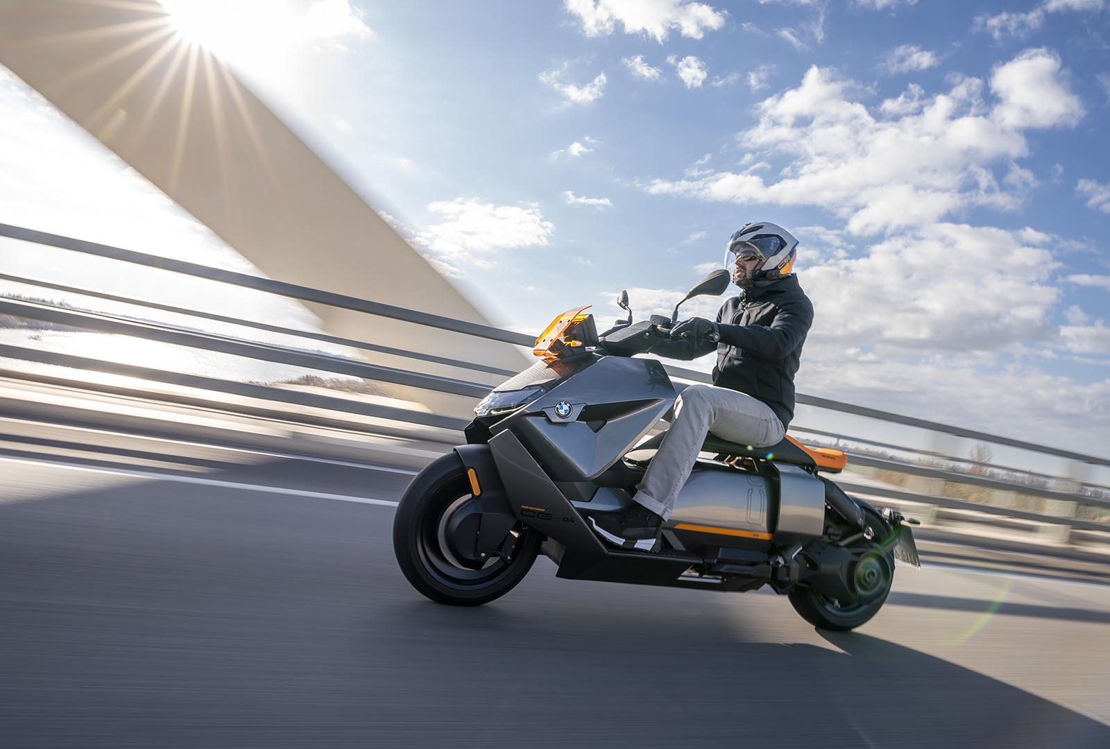 BMW, il 2022 è l'anno dei record - Motoblog