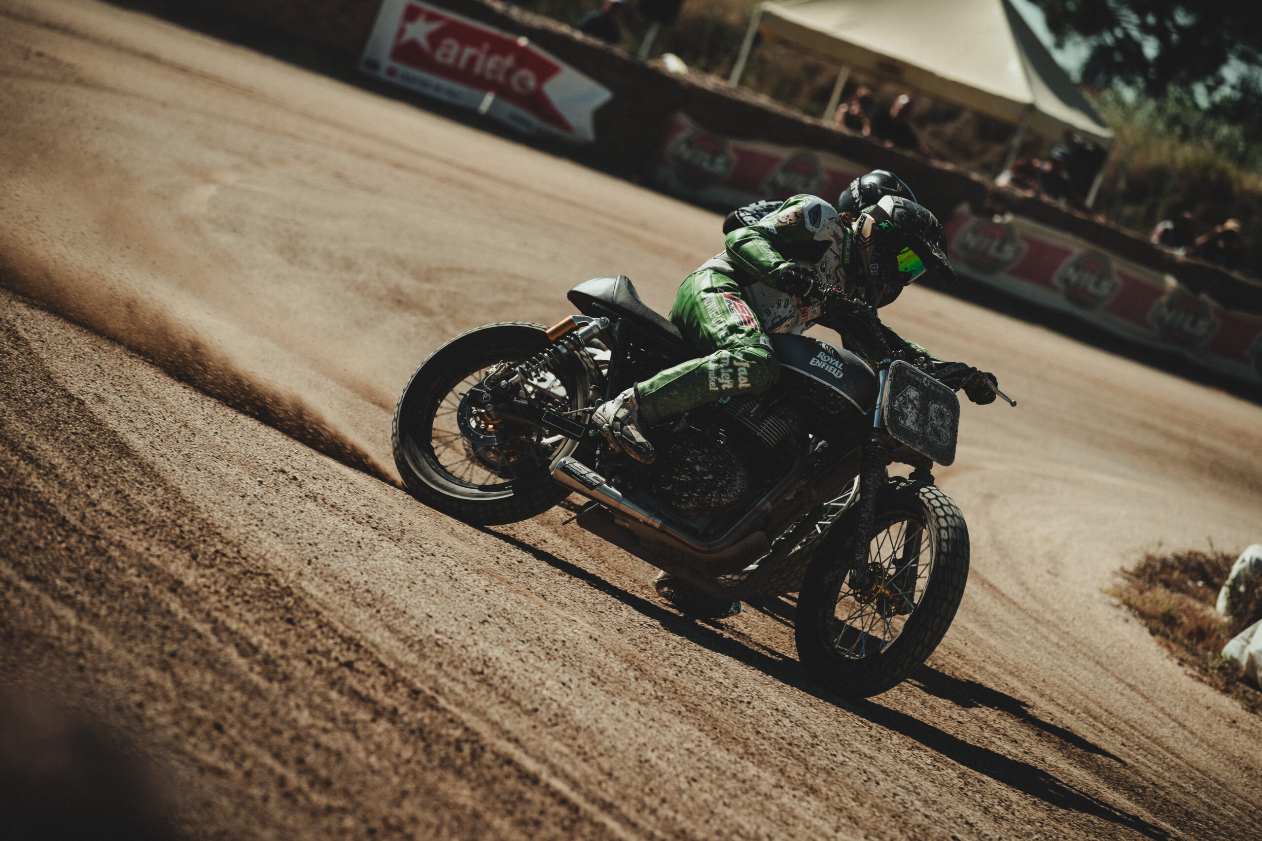 Royal Enfield presenta l'edizione Dust&Fun 2023 - Motoblog