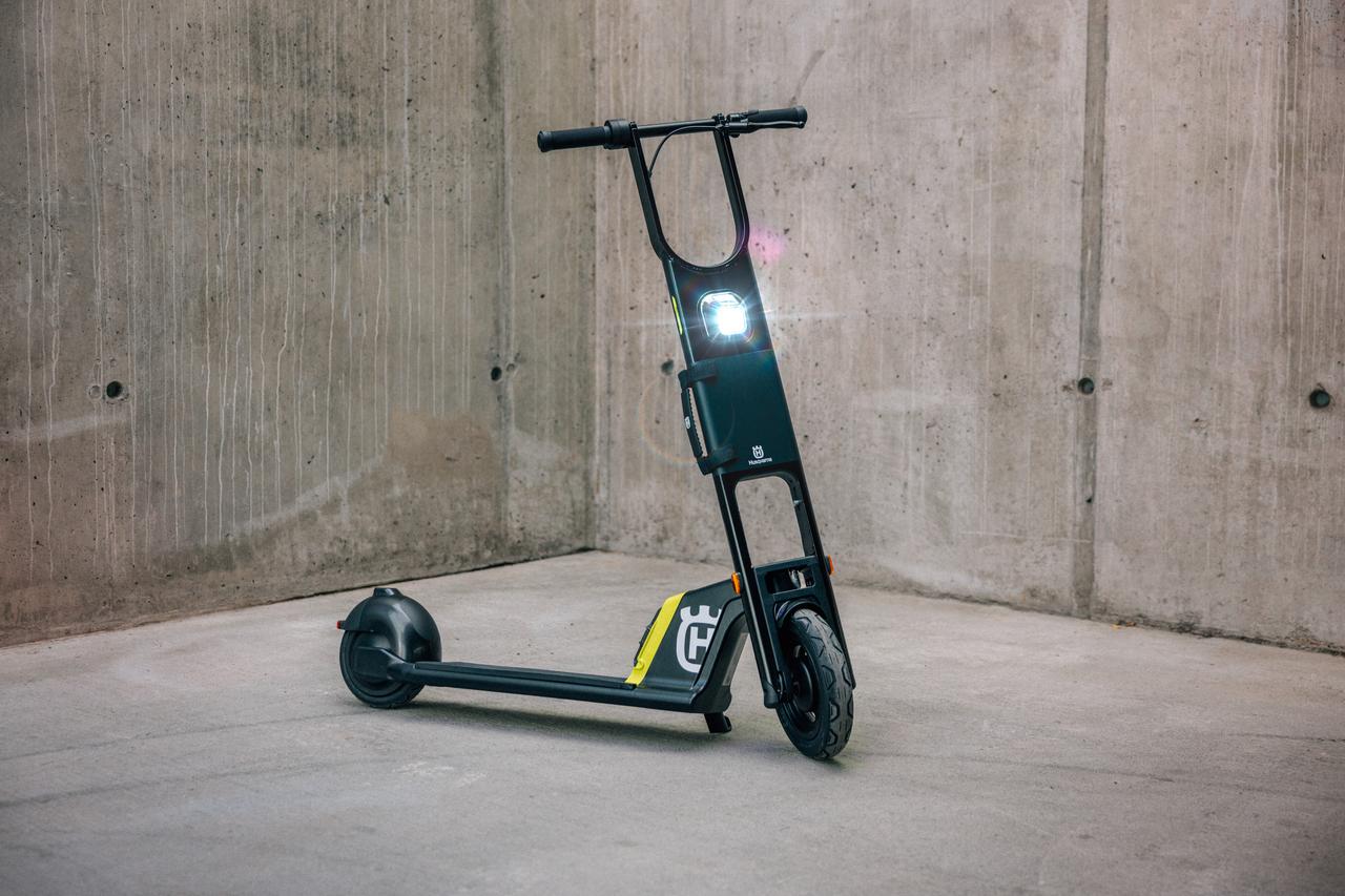 Husqvarna Skutta: da oggi è disponibile all’acquisto [FOTO]