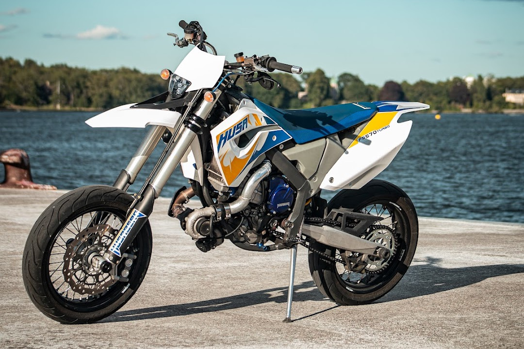 Husaberg FS 570 Turbo: la supermoto svedese che sfida i giganti