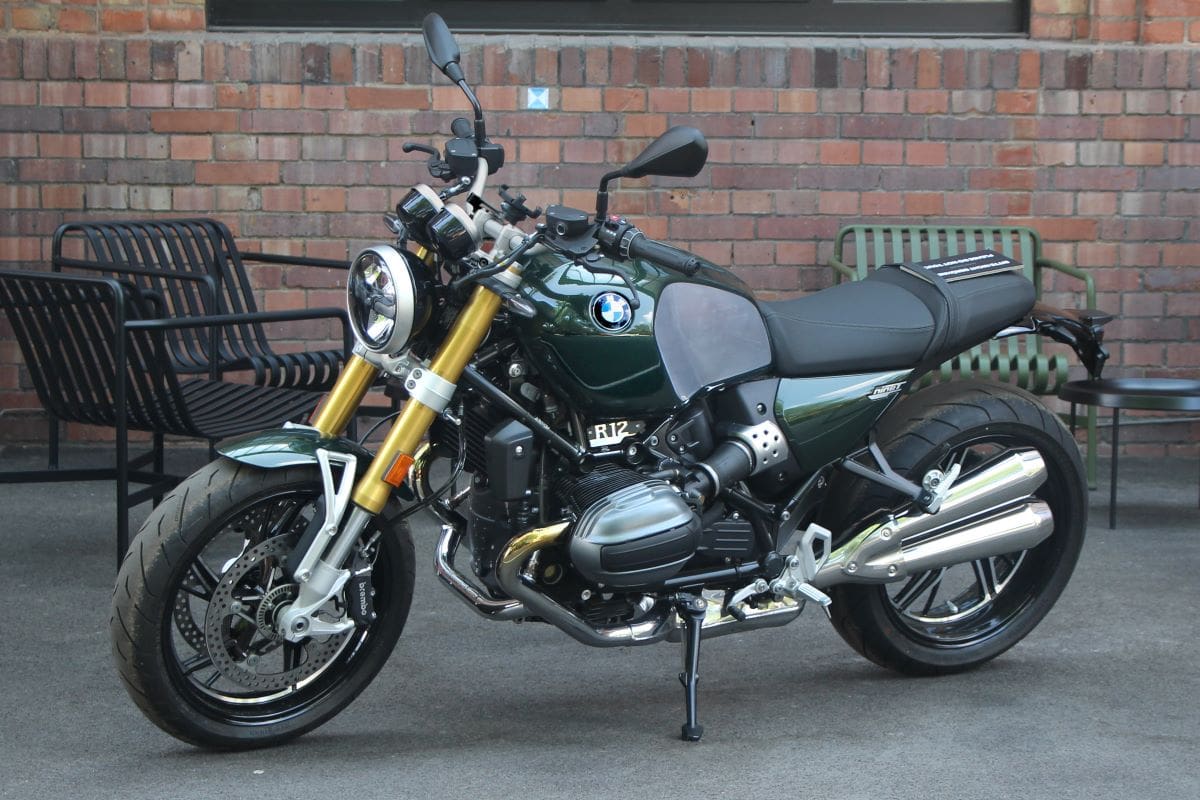 BMW R12 nineT Tracker kit: prezzo, caratteristiche e come installarlo
